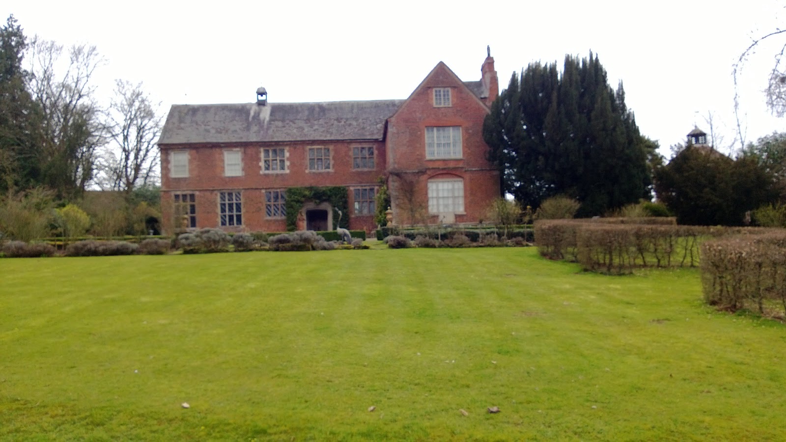 Something Beautiful Everyday: Hellens Manor Gardens, Much Marcle ...